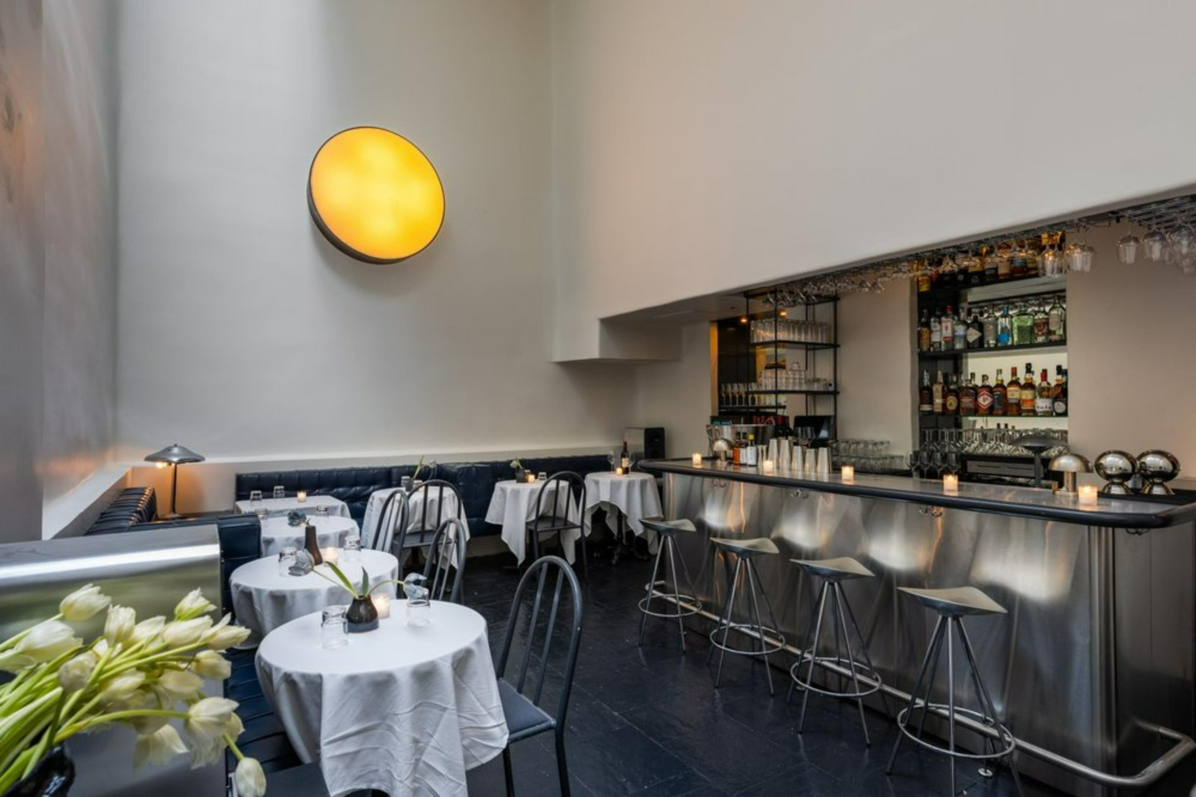 The Chicest Spots To Hang Out Around "Dimes Square" by Guest of a Guest ...