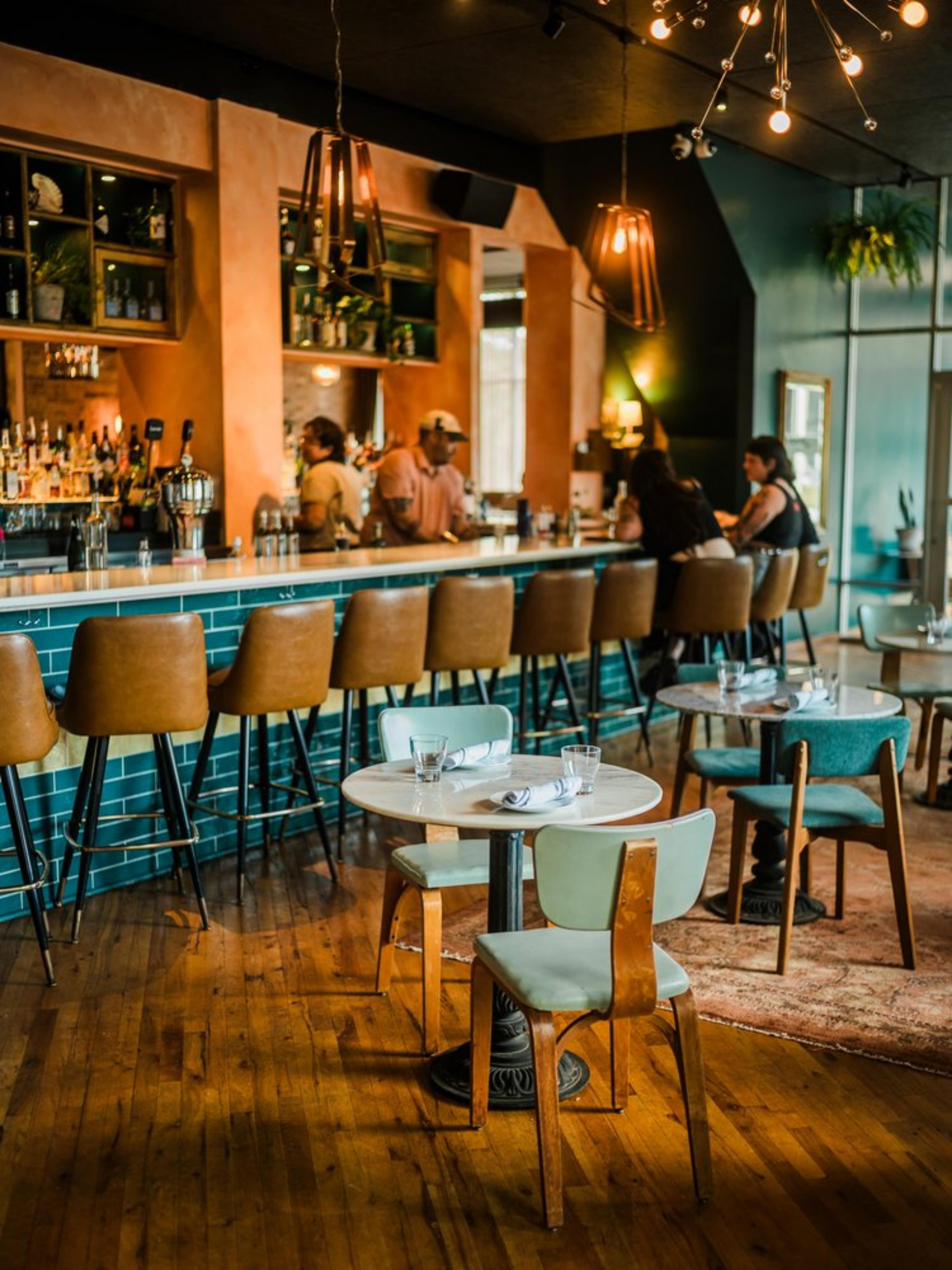 Bar Parisette - Wine Bar Restaurant in Chicago, IL | The Vendry