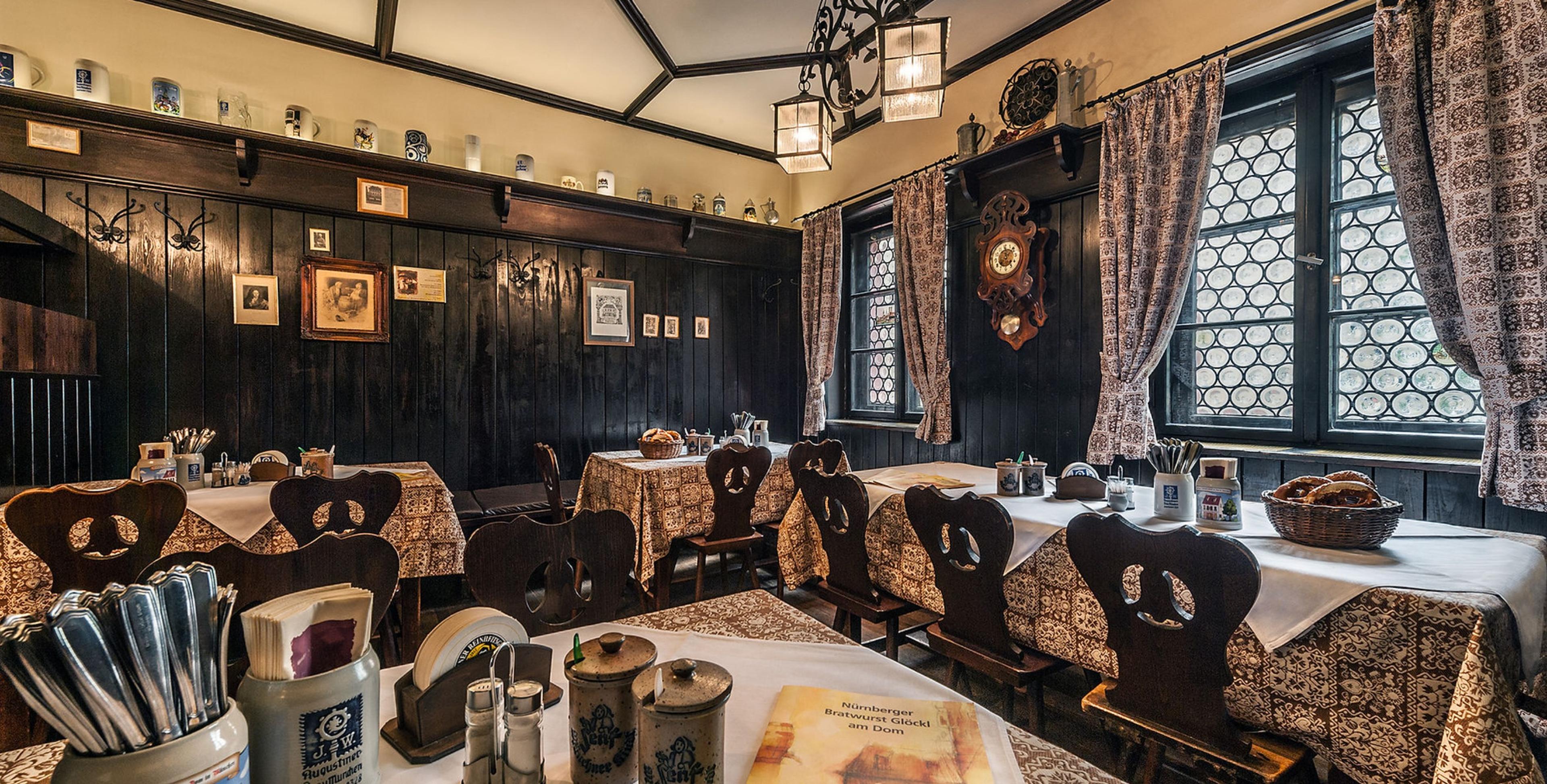 The 50 best bars and drinks in Munich by Wanderlog | The Vendry