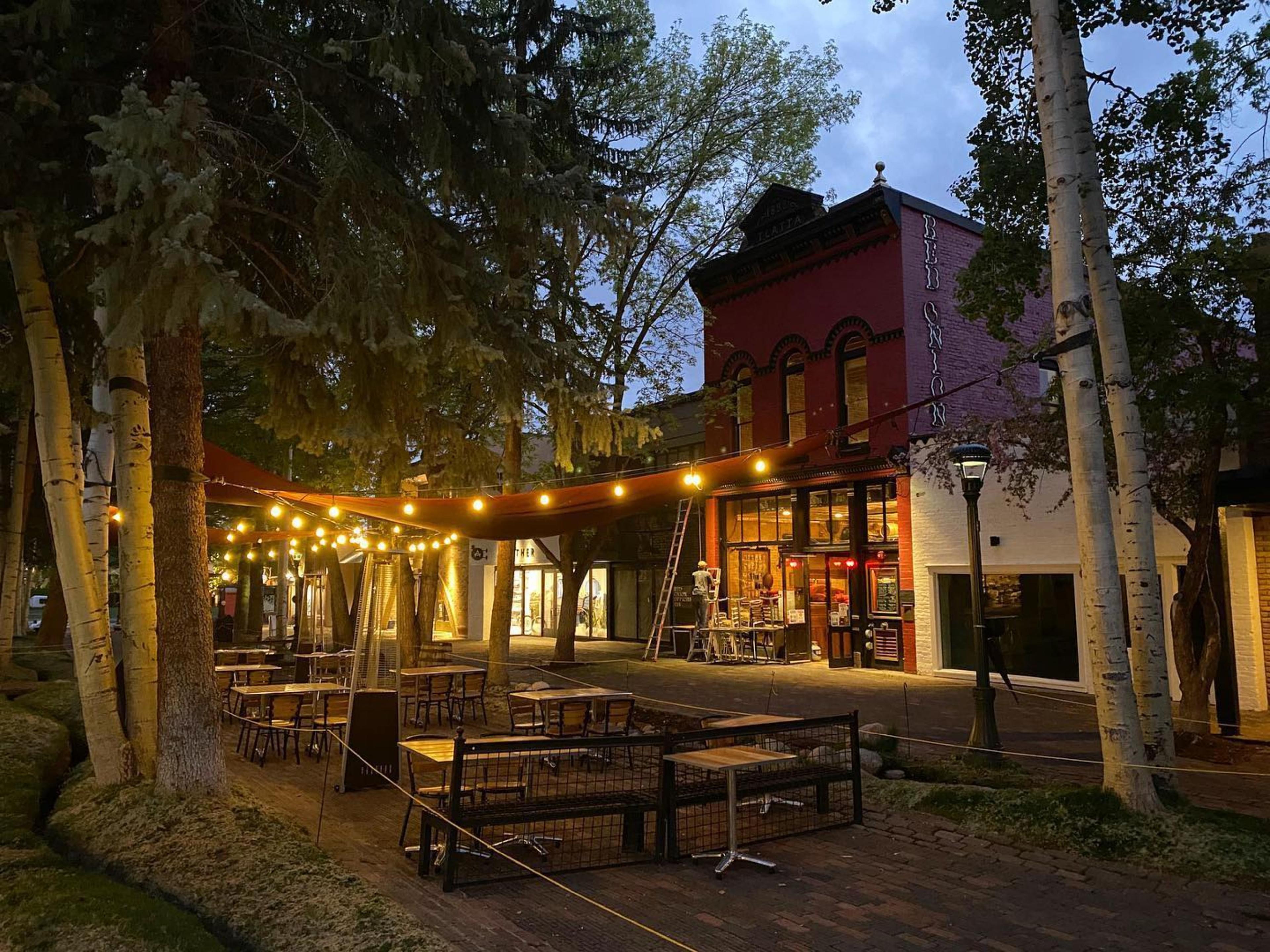 The Top 5 Restaurant/Bar Patios In Aspen by The Limelight Hotel | The ...