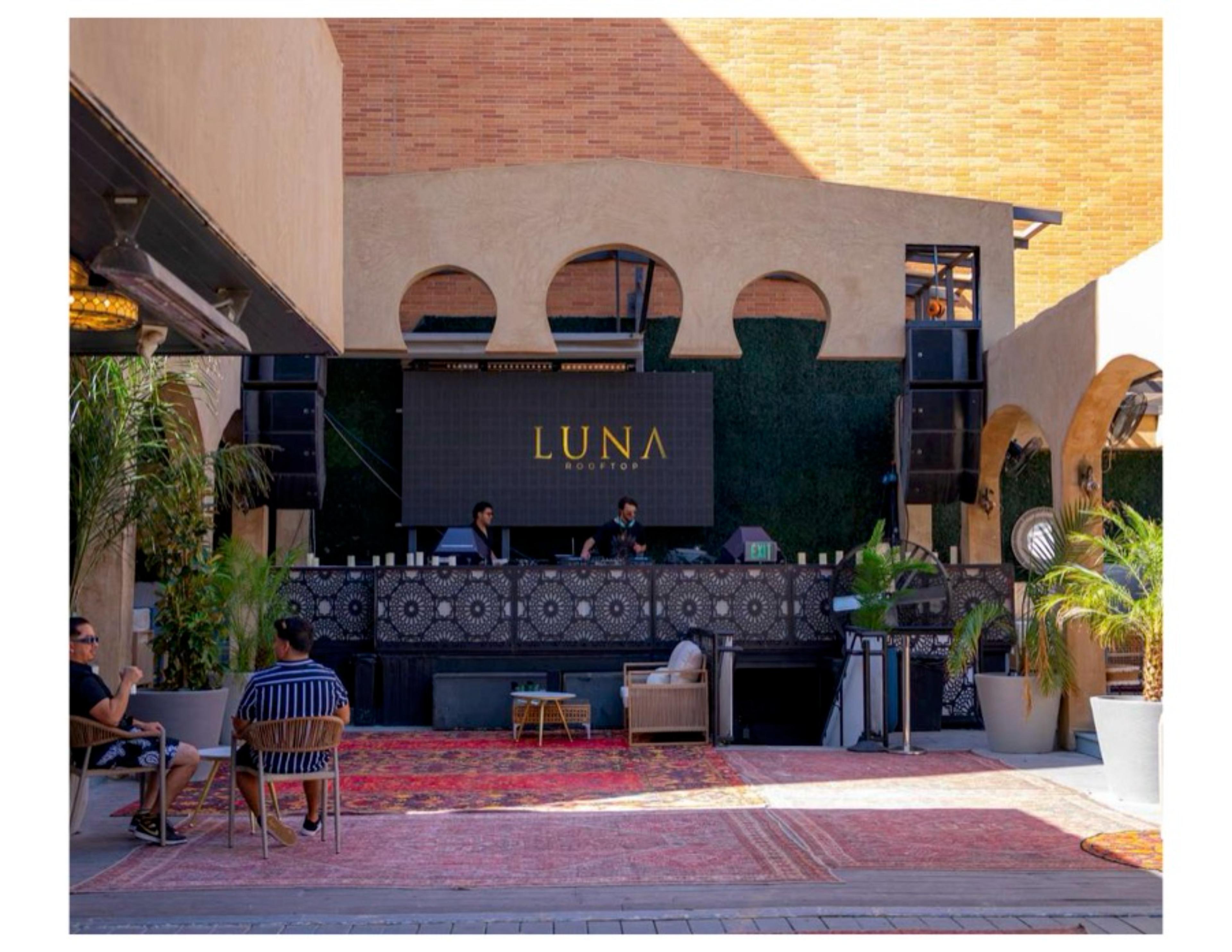 Luna Rooftop - Bar / Club in Austin, TX | The Vendry