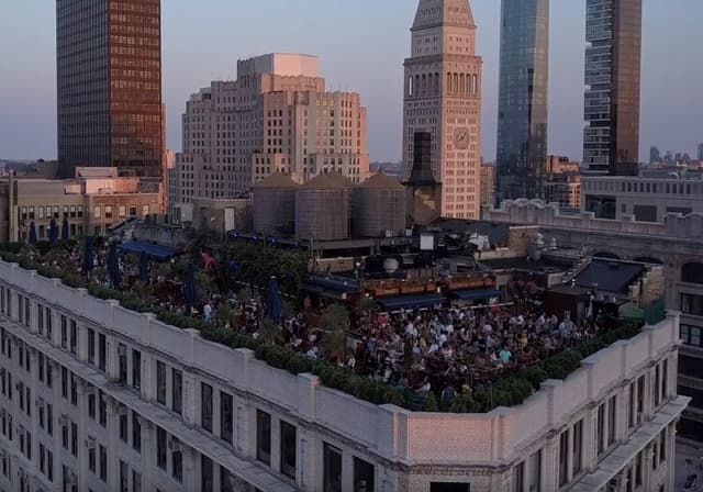 Rooftop Garden at 230 Fifth Rooftop Bar - Bar / Club in in New York, NY ...