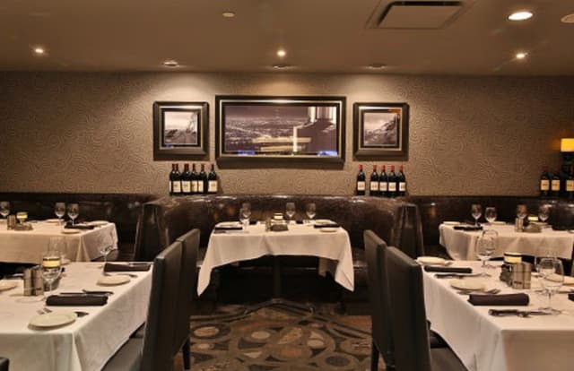 Dining Room at Morton's The Steakhouse - Burbank - Restaurant in in ...