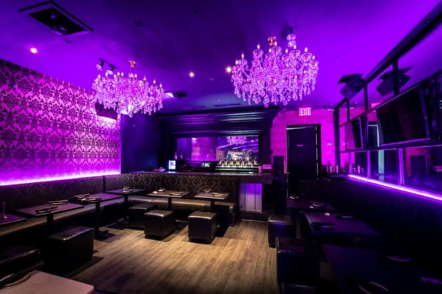 Main Bar at Lagos TSQ - Restaurant in in New York, NY | The Vendry