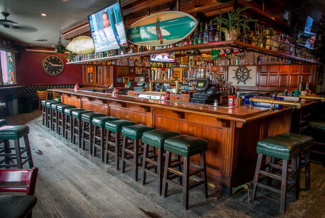 Malarky's Irish Pub - Bar / Club in Newport Beach, CA | The Vendry