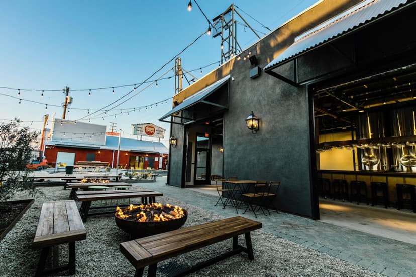 The 11 Best Breweries In Los Angeles For All Your Craft Beer Cravings